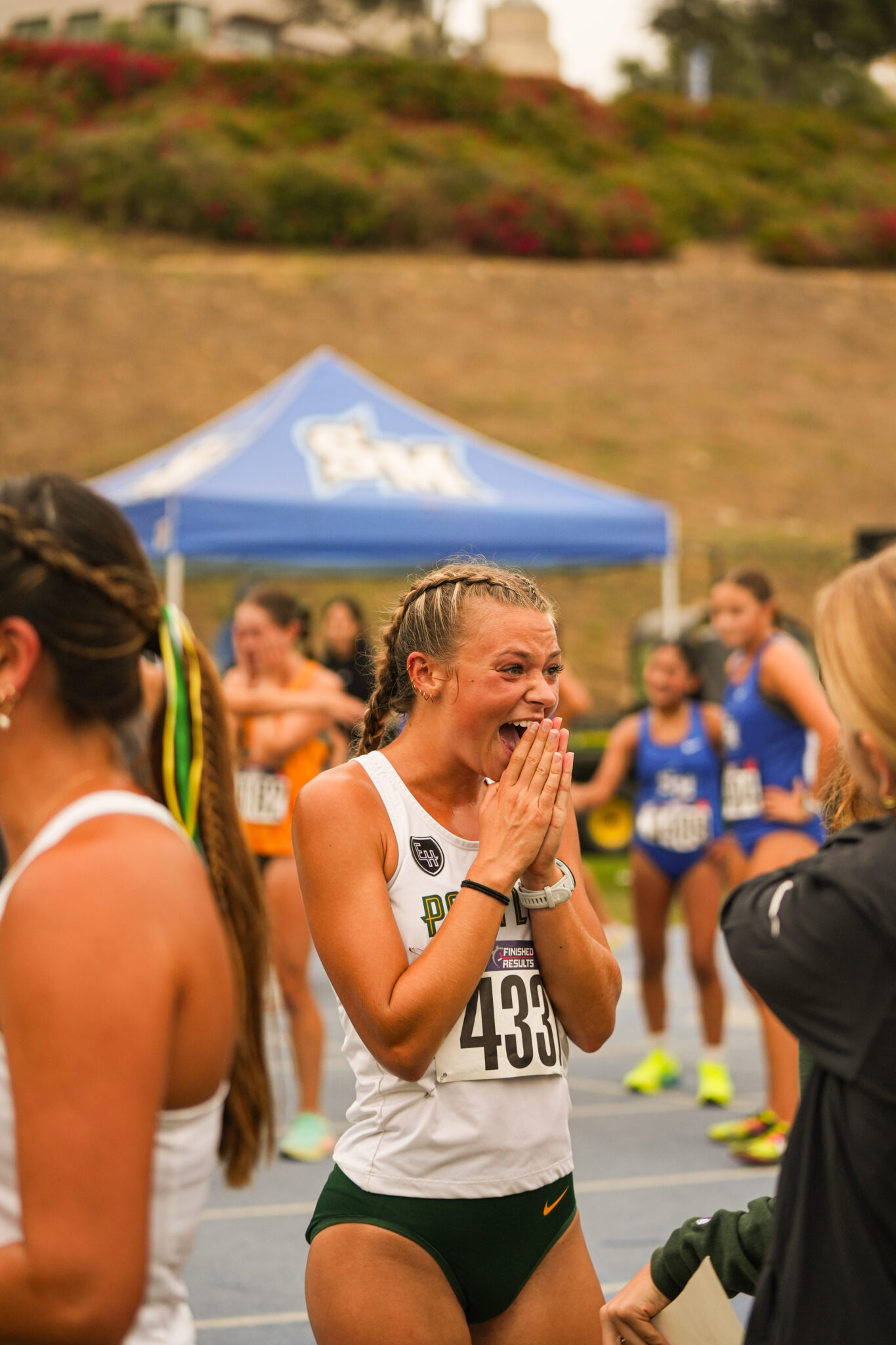 Star runner Maddie Reeves shatters school record – The Point